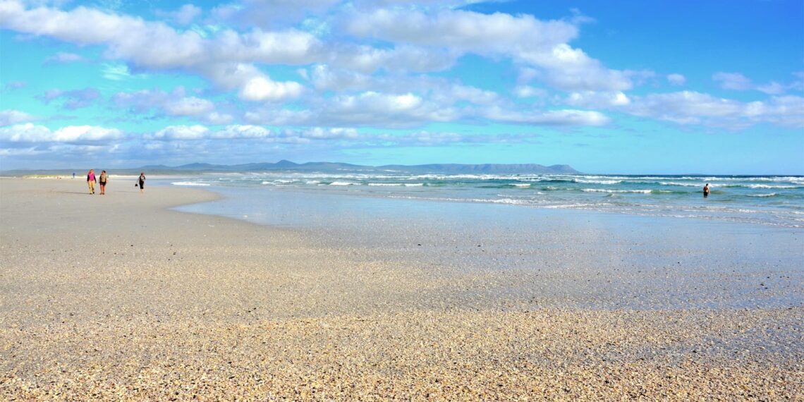 Grotto Beach - The Ultimate Summer Destination