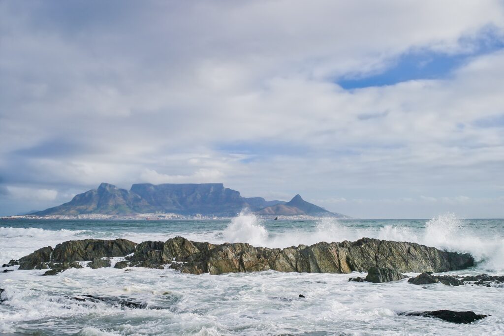 Table Bay - Where the Sky Meets the Ocean - Cape Tourism