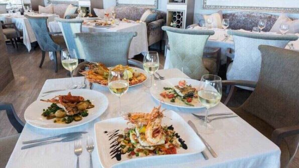Baia Seafood Restaurant - Captivating Views and Great Flavours