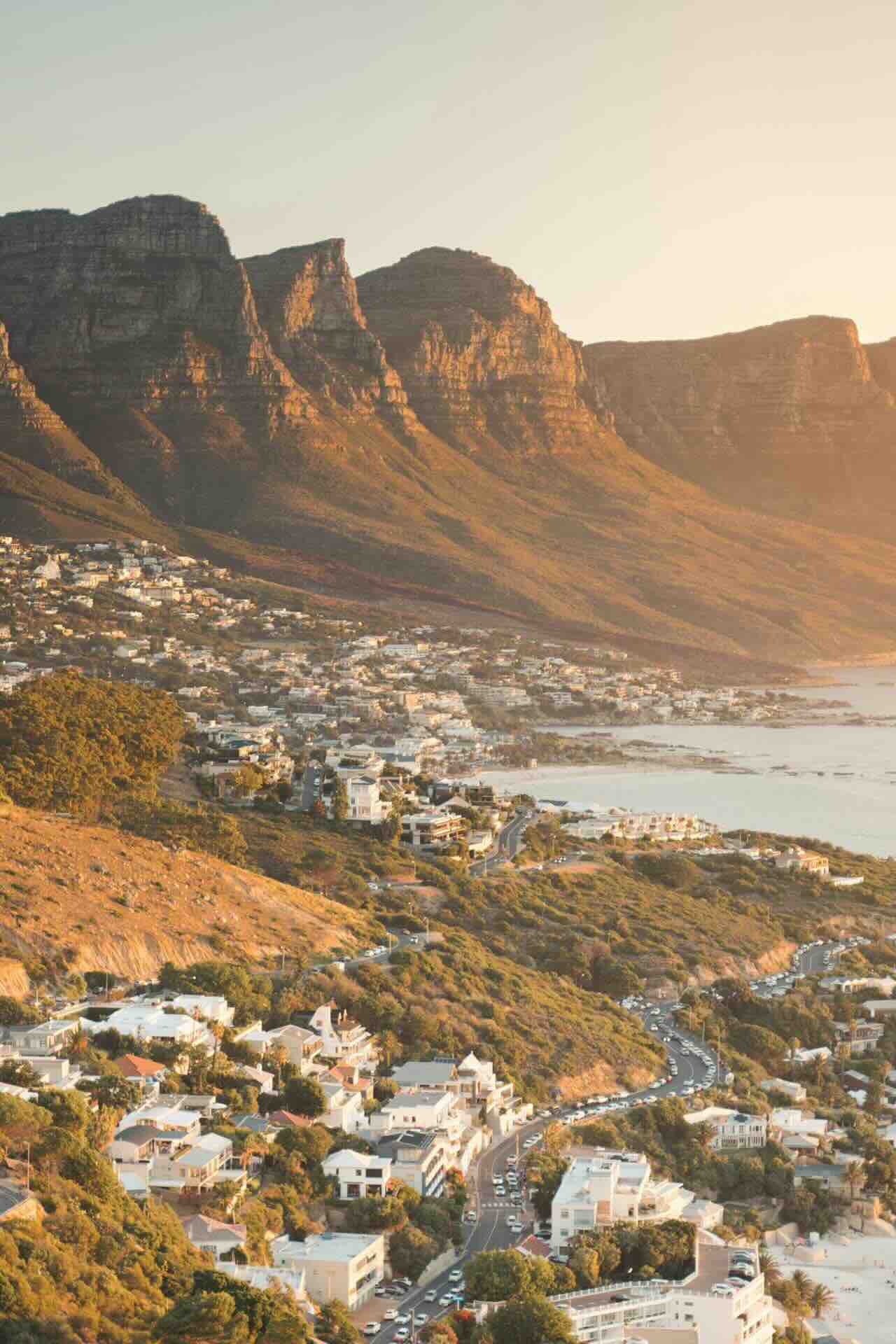 Exploring The Lively Streets of Cape Town - Cape Tourism